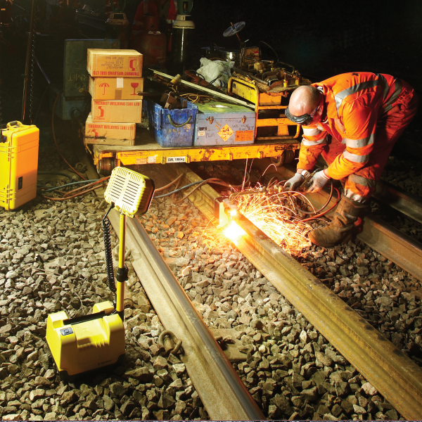 Comparing Weatherproof Protective Rolling Cases: Apache 5800 Vs Pelica ...